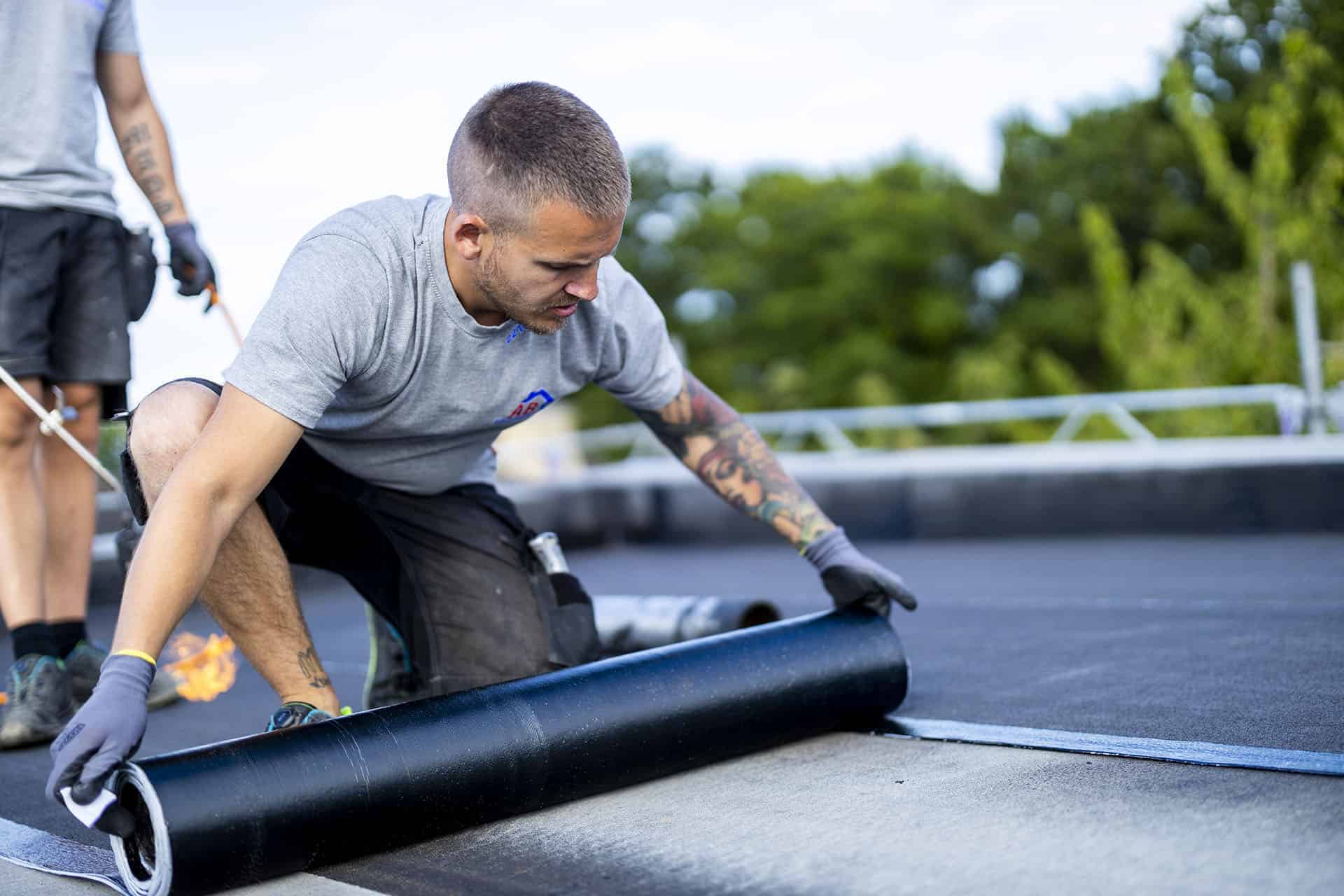 Tagpap til nyt tag eller tagrenovering | Kontakt AB Tagdækning nu